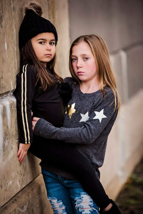 Family Photos with Cousins - Leslie Renee Photography