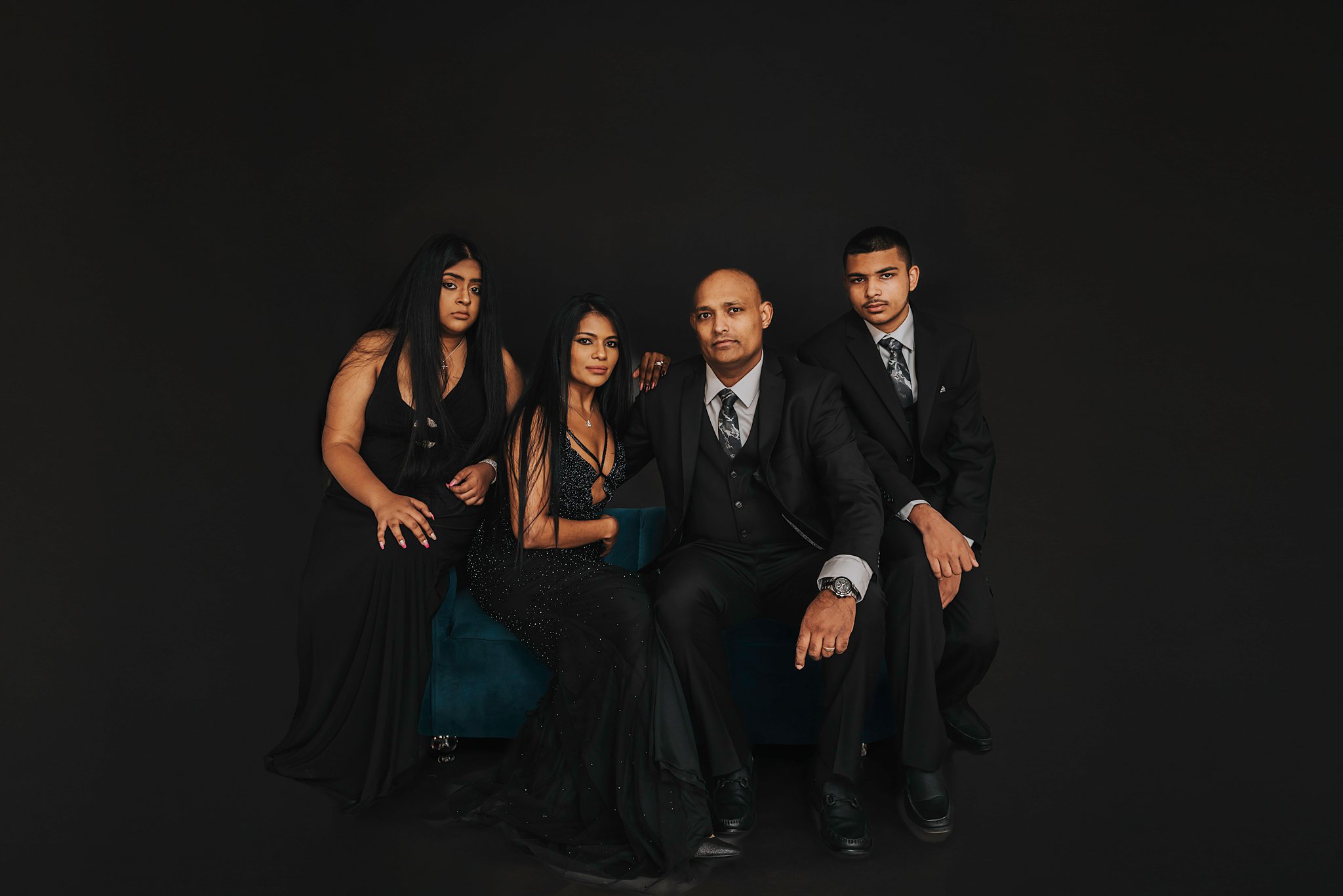 Formal Studio Portraits - Leslie Levine Photography